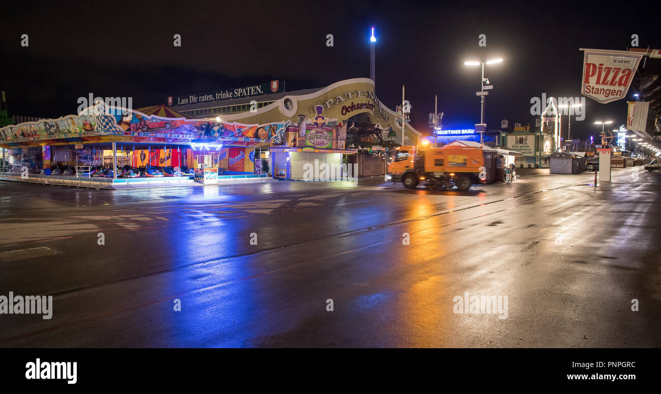 Empty fair grounds hi-res stock photography and images - Alamy