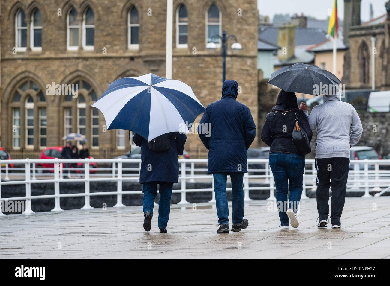 Wet Miserable People High Resolution Stock Photography and Images - Alamy