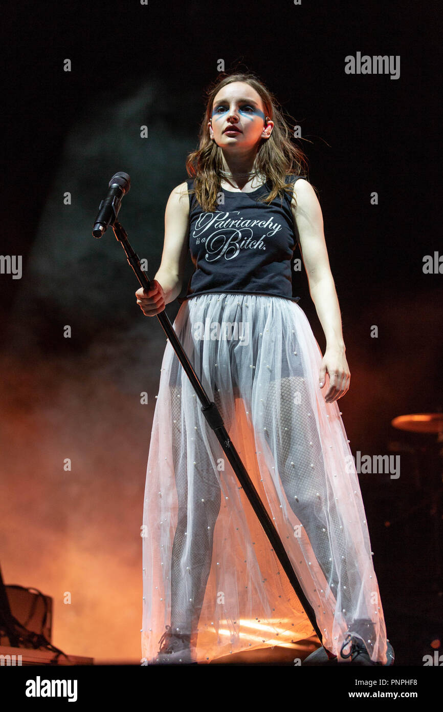 Lauren mayberry of chvrches 2018 hi-res stock photography and images ...