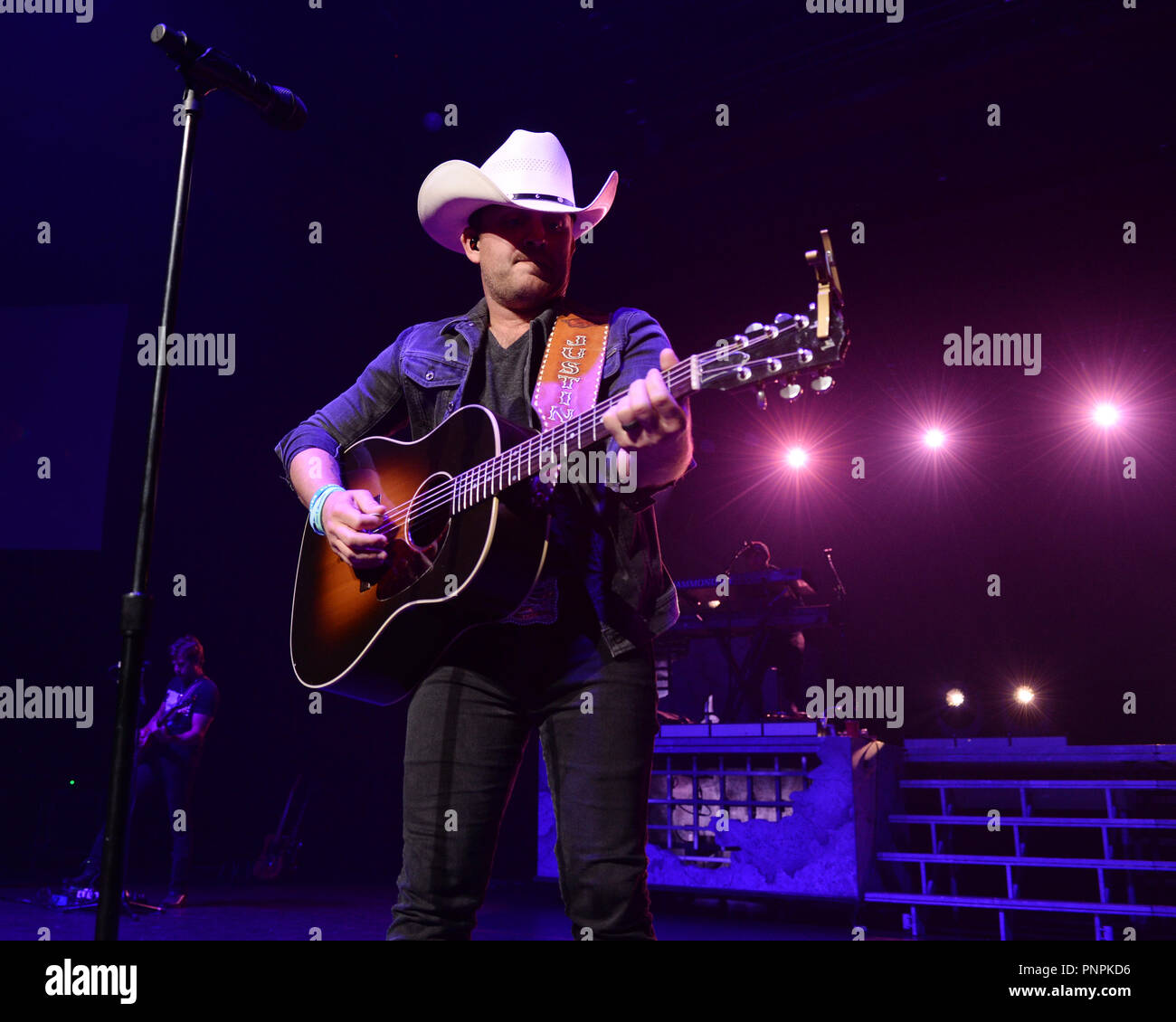 Justin moore concert hi-res stock photography and images - Alamy
