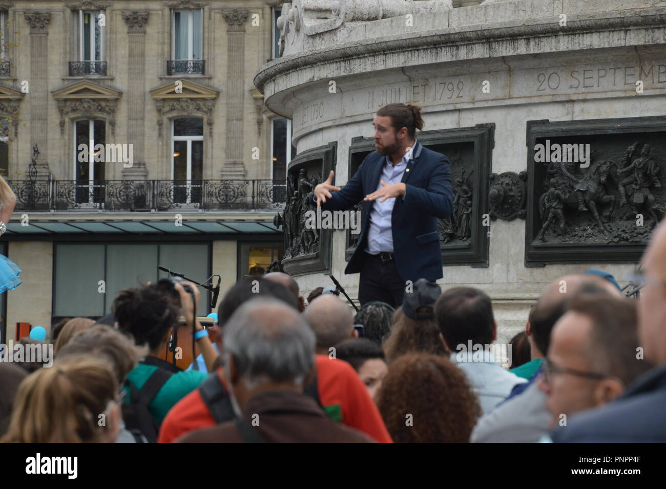 Paris, France. 22 september 2018. Global Day of the Deaf people ...