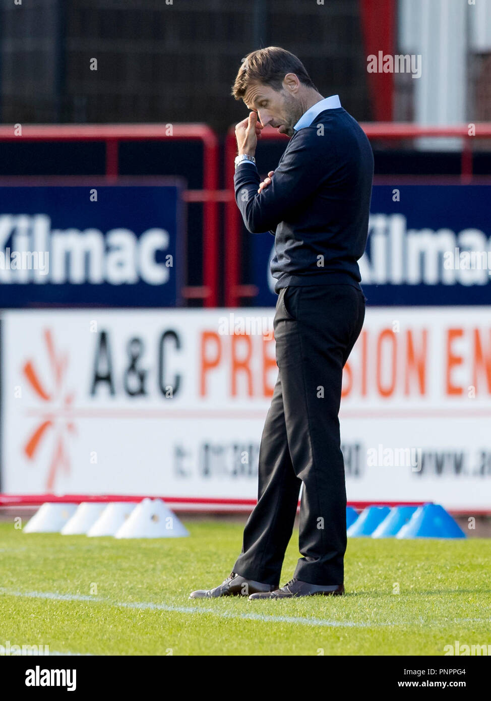 Football action neil mccann hi-res stock photography and images - Alamy