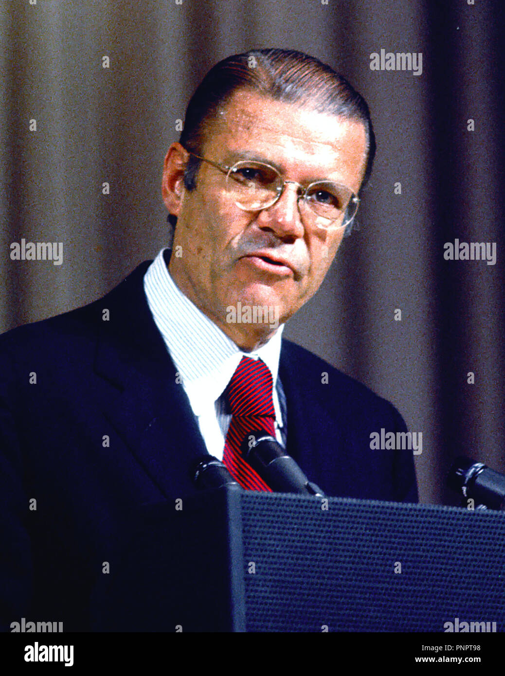 Robert mcnamara vietnam hi-res stock photography and images - Alamy