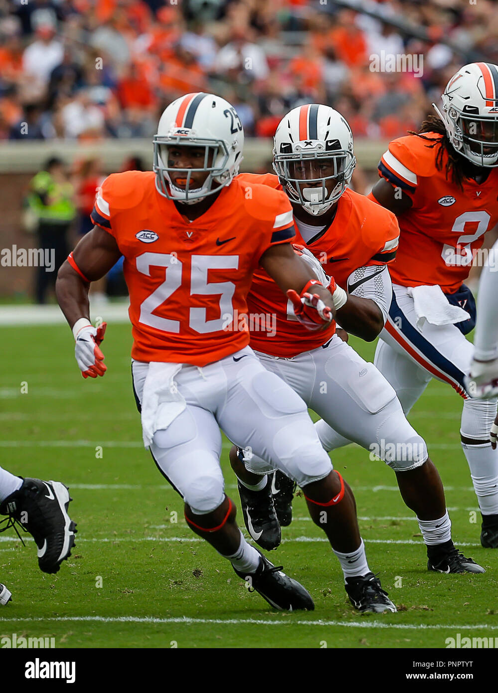 Charlottesville, Virginia, USA. 22nd Sep, 2018. Virginia Cavaliers RB ...
