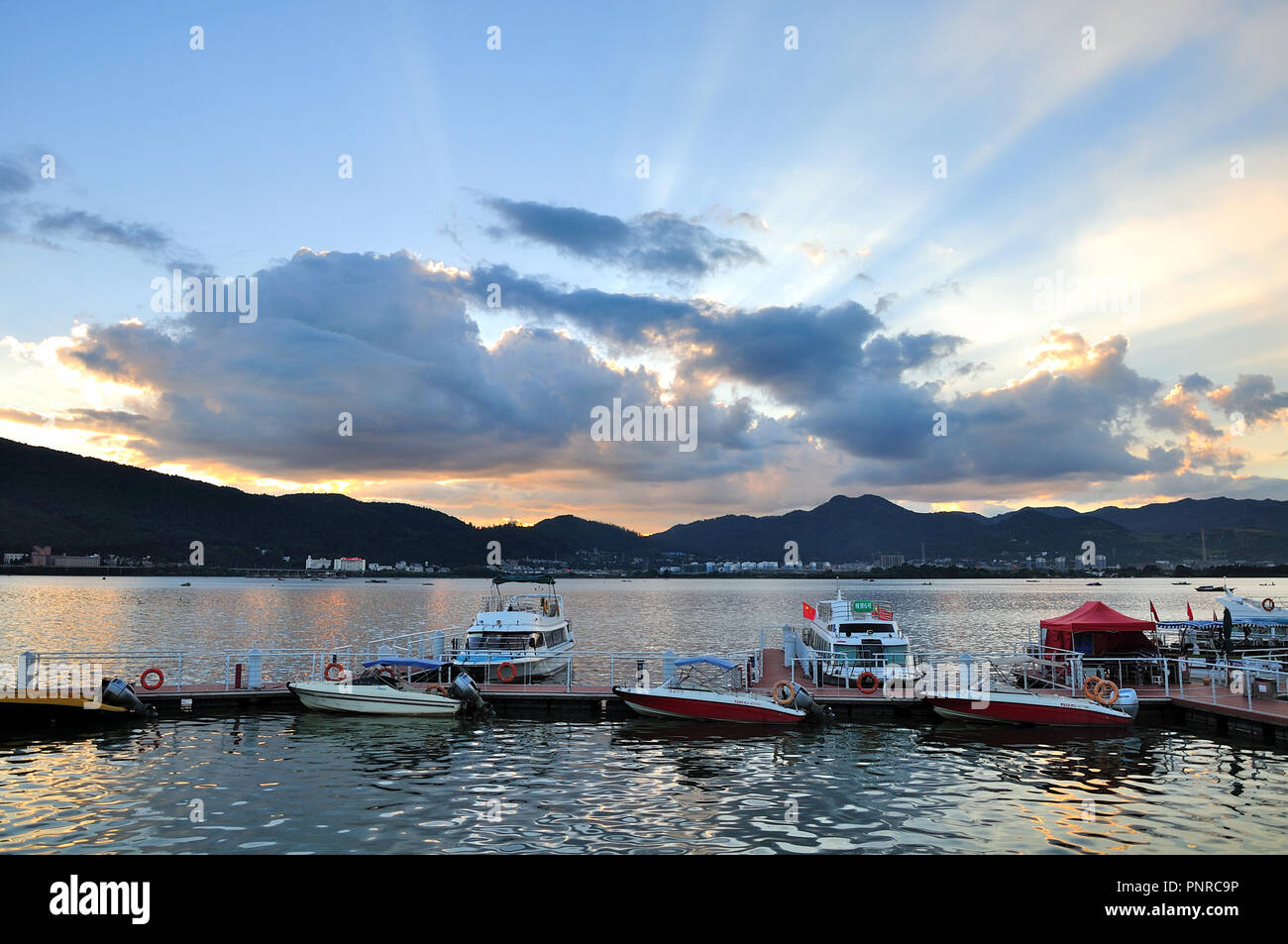 Dianchi lake hi-res stock photography and images - Alamy