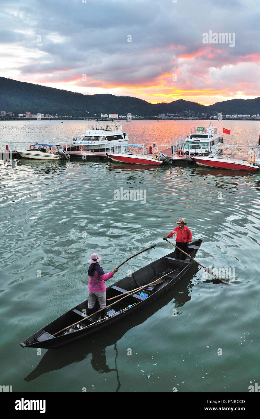 Dianchi lake hi-res stock photography and images - Alamy