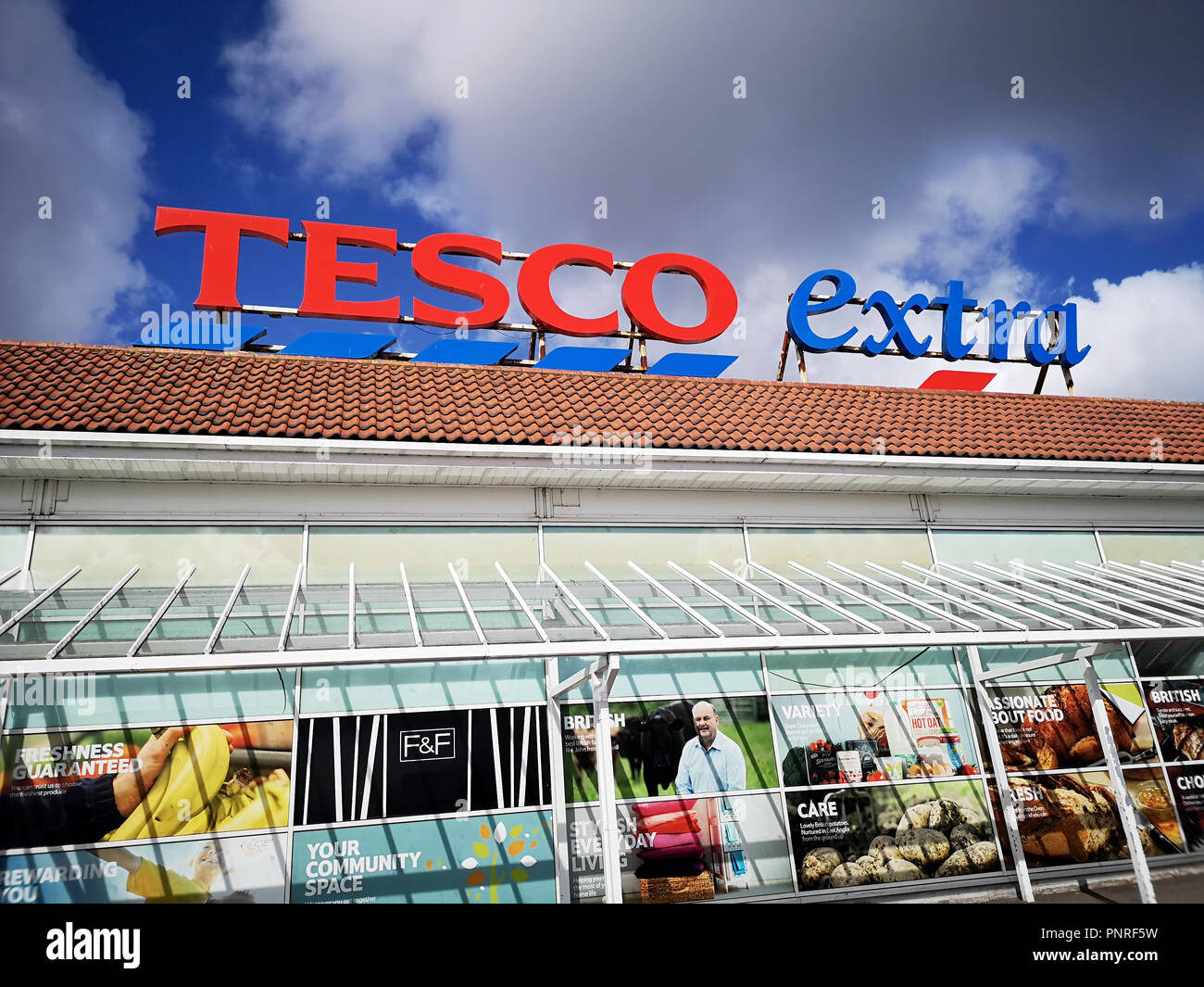 Tesco Signage High Resolution Stock Photography and Images - Alamy