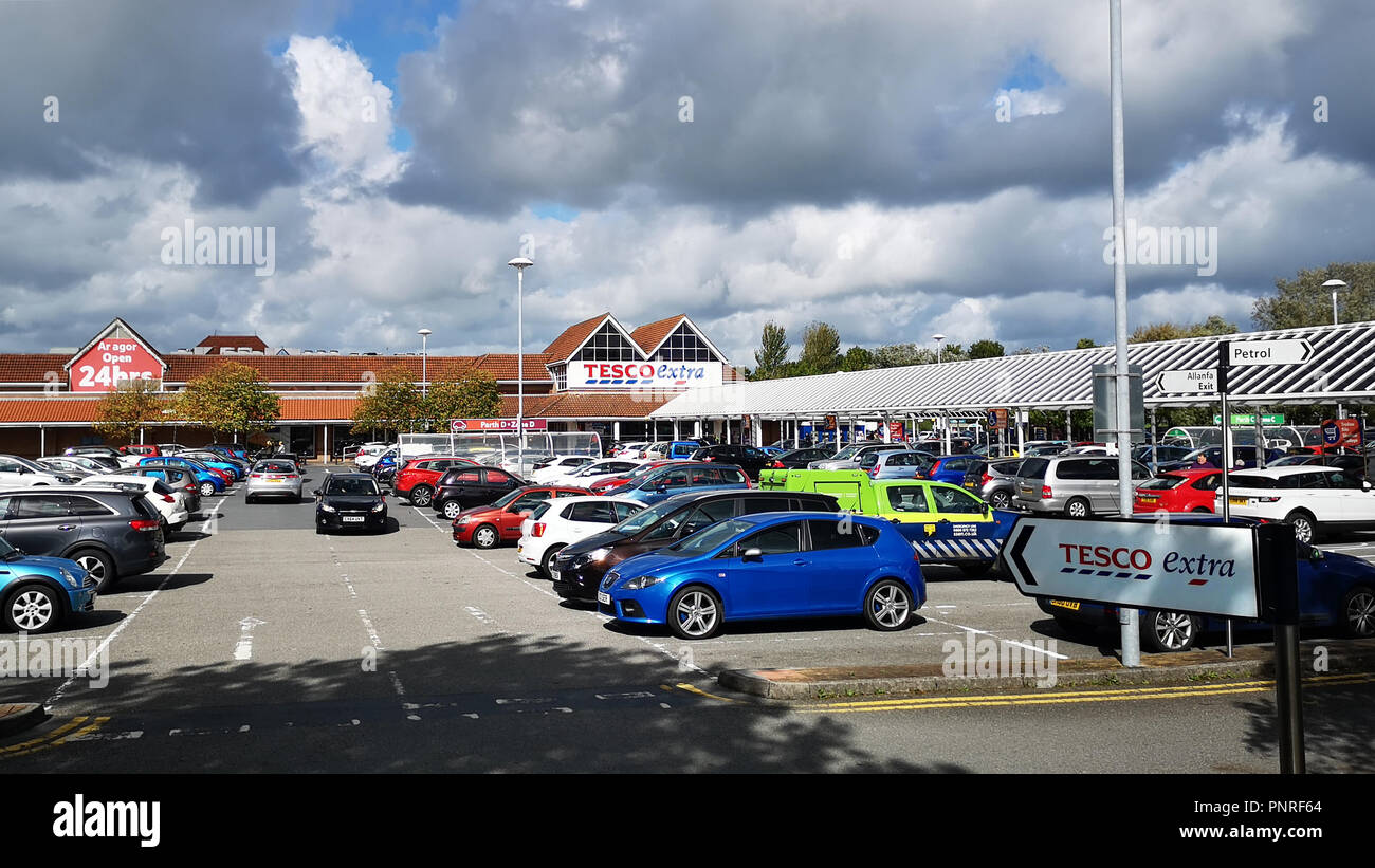 Tesco store entrance car park hi-res stock photography and images - Alamy