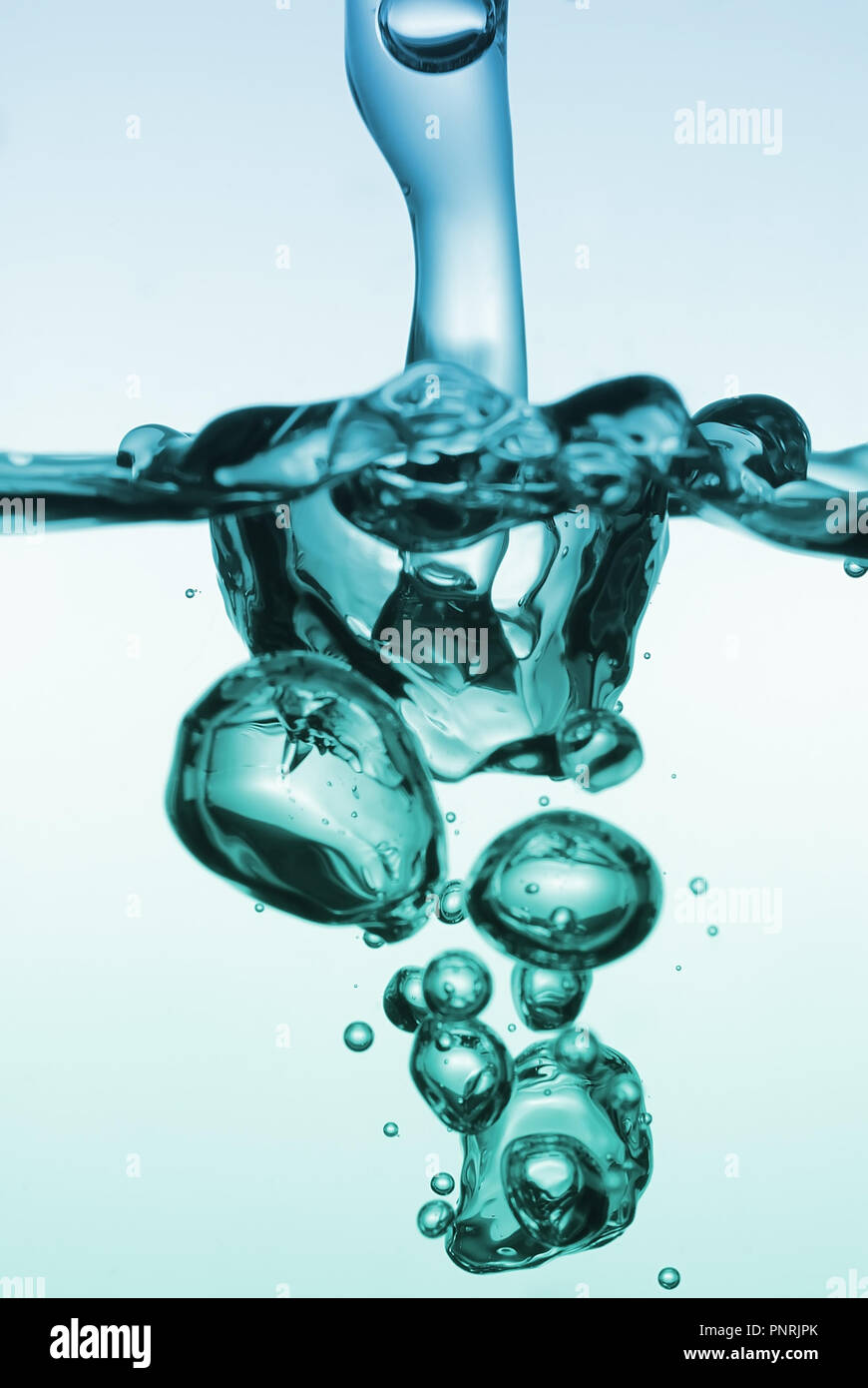 Fizzy water bubbles hi-res stock photography and images - Alamy