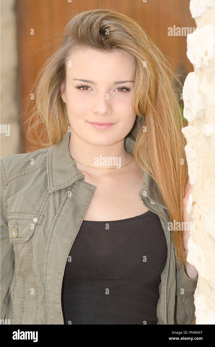 beautiful girl with intense eyes looking at the camera Stock Photo - Alamy