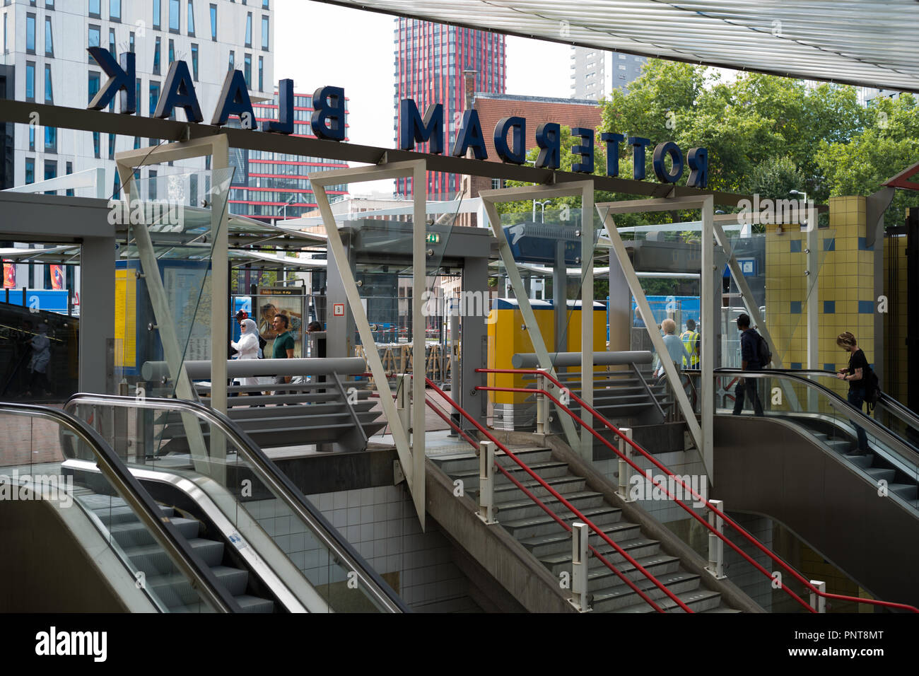 Rotterdam metro hi-res stock photography and images - Alamy