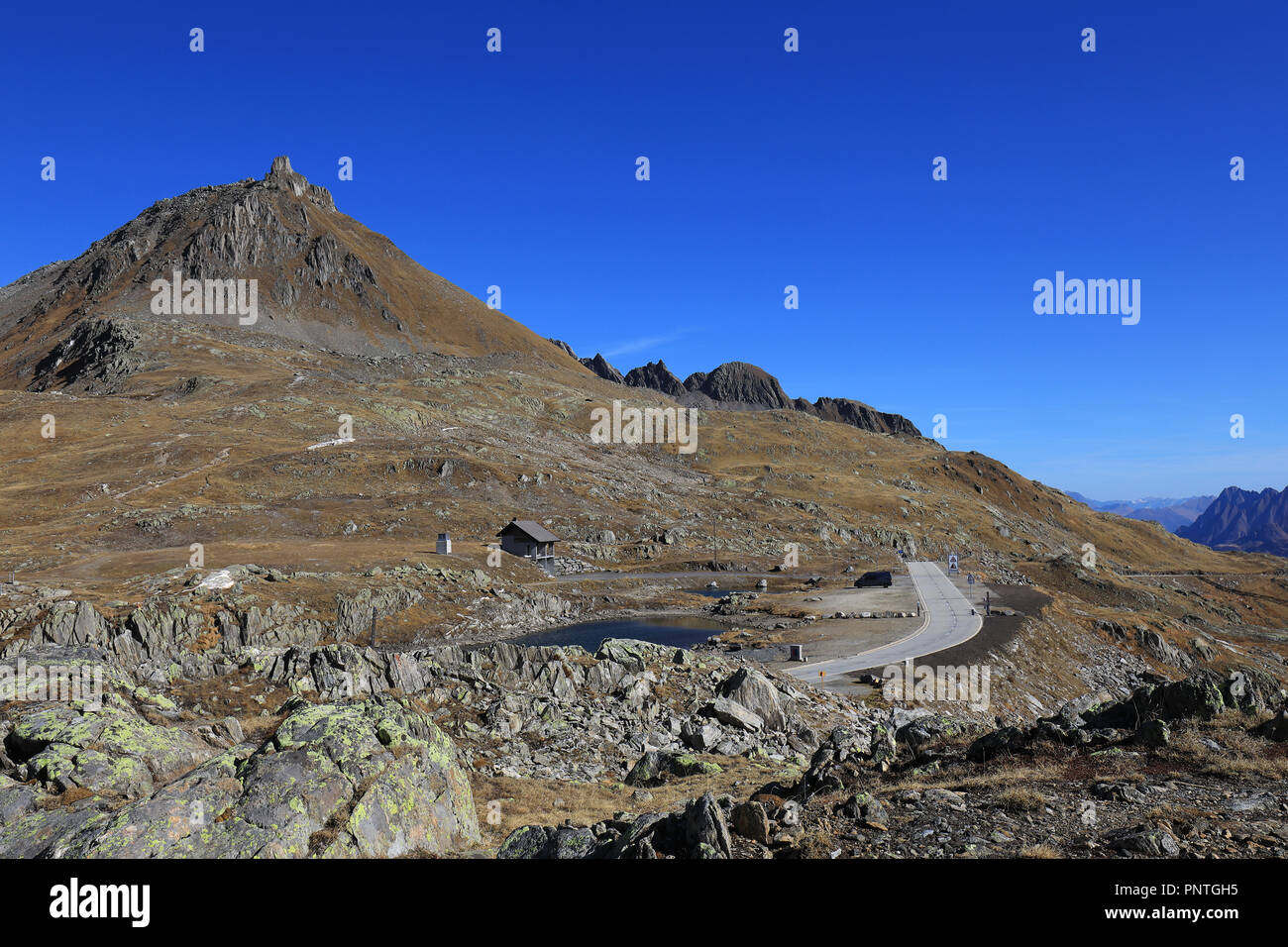 Lake at nufenen pass hi-res stock photography and images - Alamy
