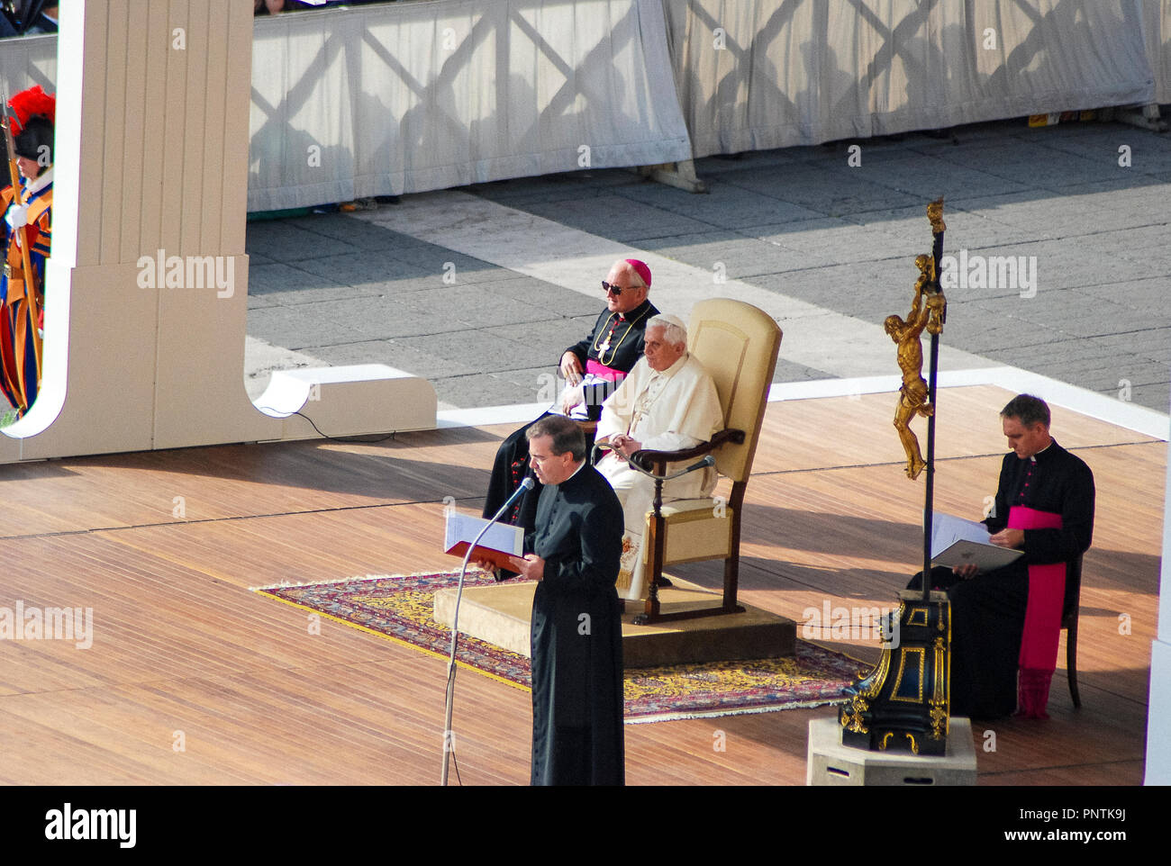 Vatican City St Peter Square 24/10/2007 - Pope Benedict XVI general ...