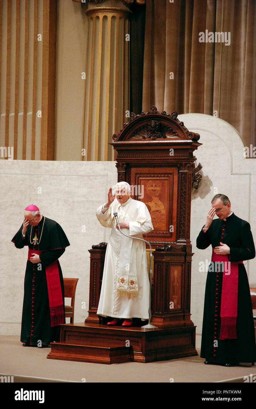 Council vatican ecumenical hi-res stock photography and images - Alamy