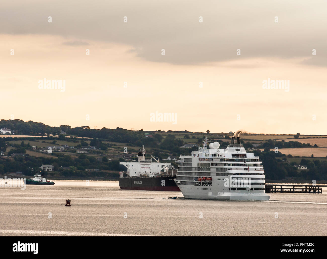 Royal caribbean navigator of the seas hi-res stock photography and ...