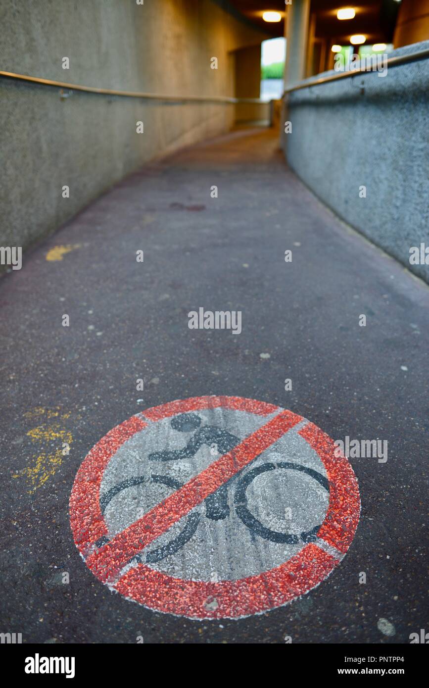 Do not cycle sign on the pavement, Melbourne VIC, Australia Stock Photo ...