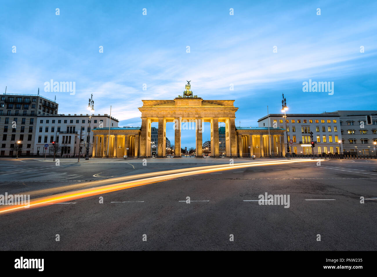 Brandenburger tor lights hi-res stock photography and images - Alamy