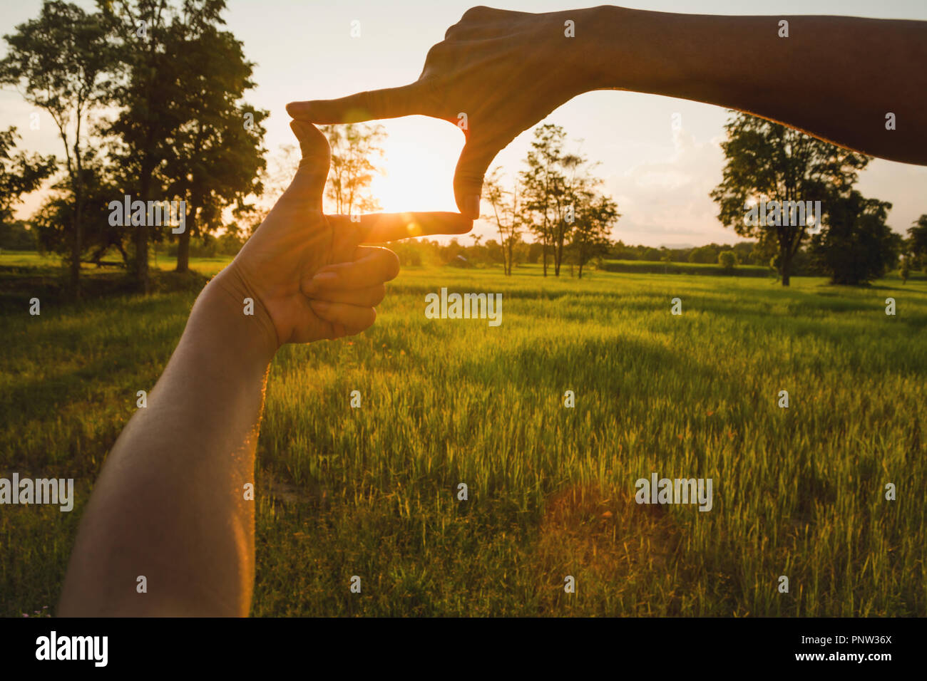 Making frame hi-res stock photography and images - Alamy