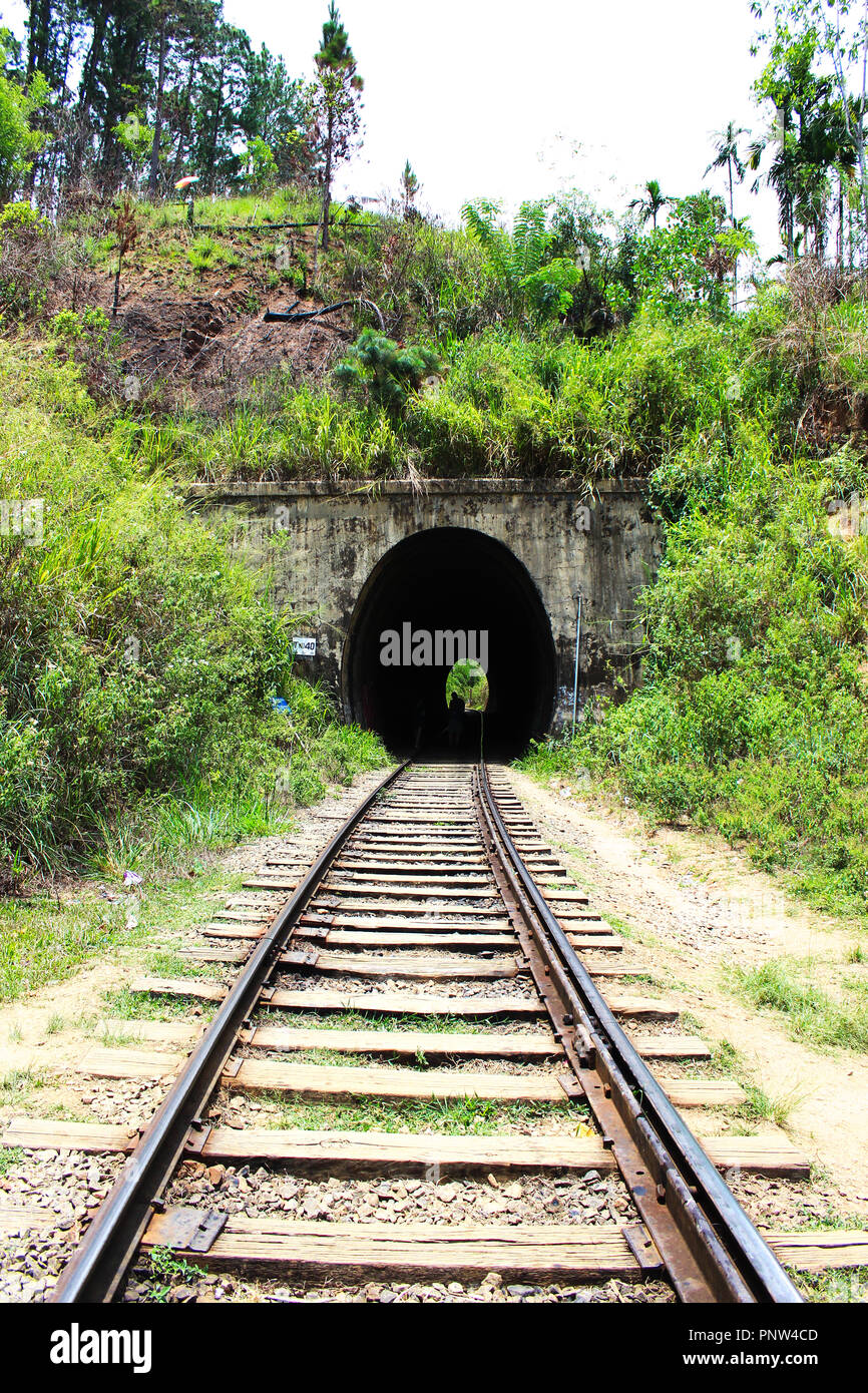 Brick train tunnel hi-res stock photography and images - Alamy