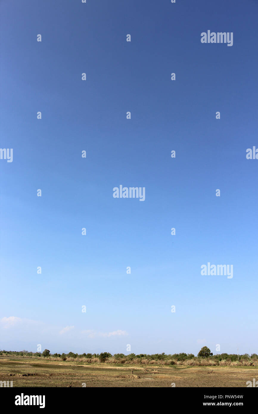 Blue sky desert hi-res stock photography and images - Alamy