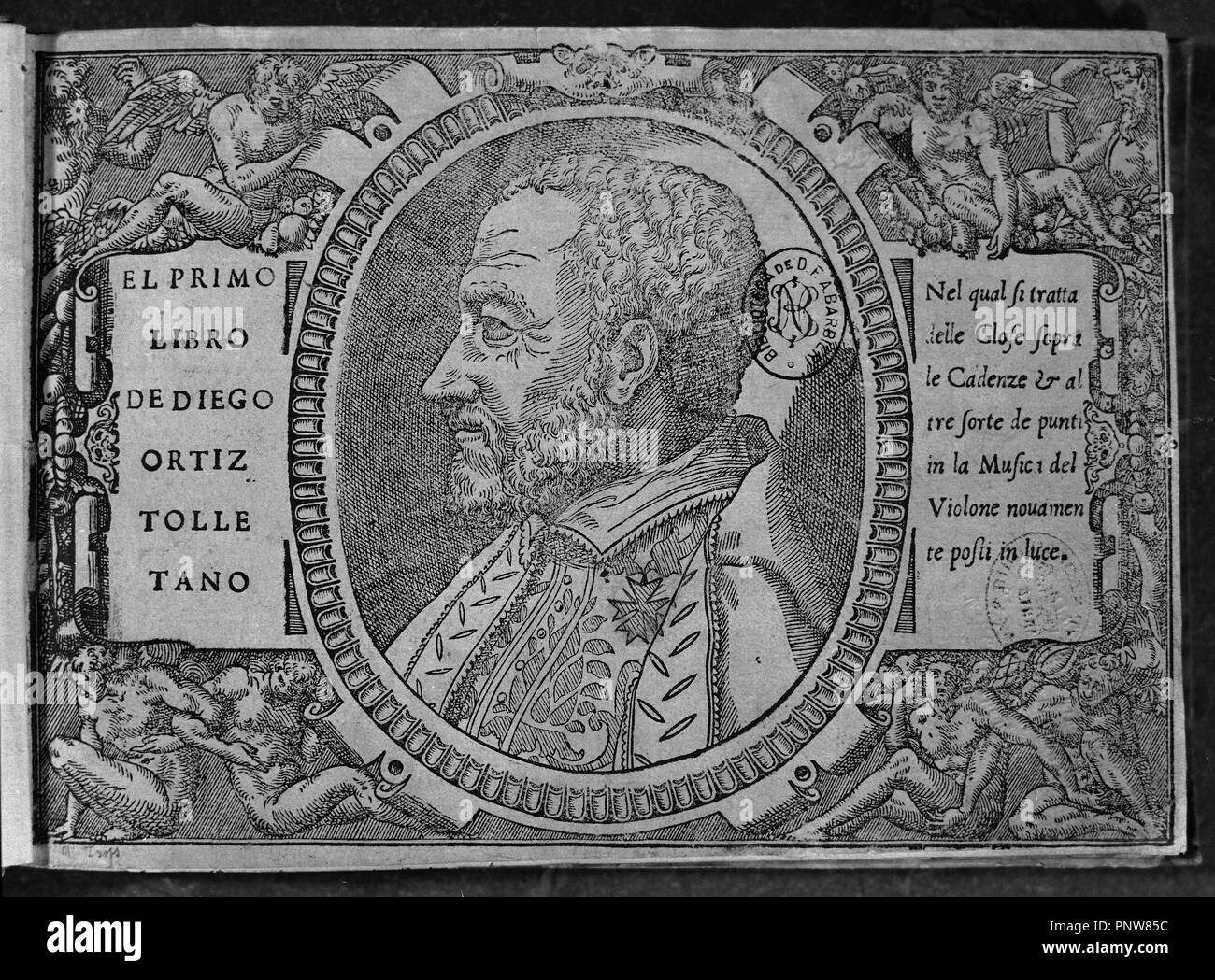 Tratado musical hi-res stock photography and images - Alamy