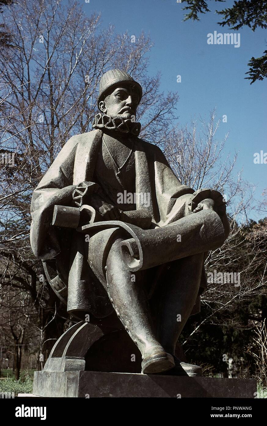 ESTATUA DE FELIPE II. Location: EXTERIOR. SAN LORENZO DEL ESCORIAL ...