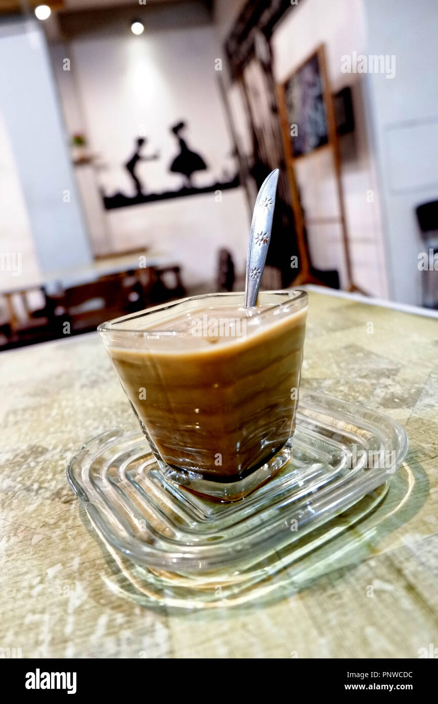 Coffee shop interior table hi-res stock photography and images - Alamy