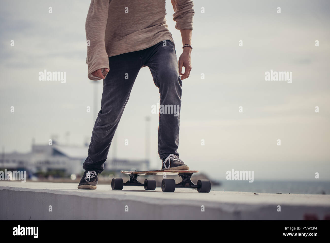 Man riding skateboard skate park hi-res stock photography and images ...