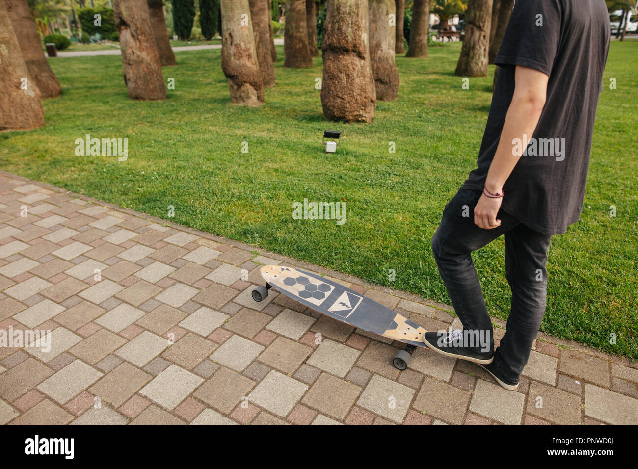 Man riding skateboard skate park hi-res stock photography and images ...