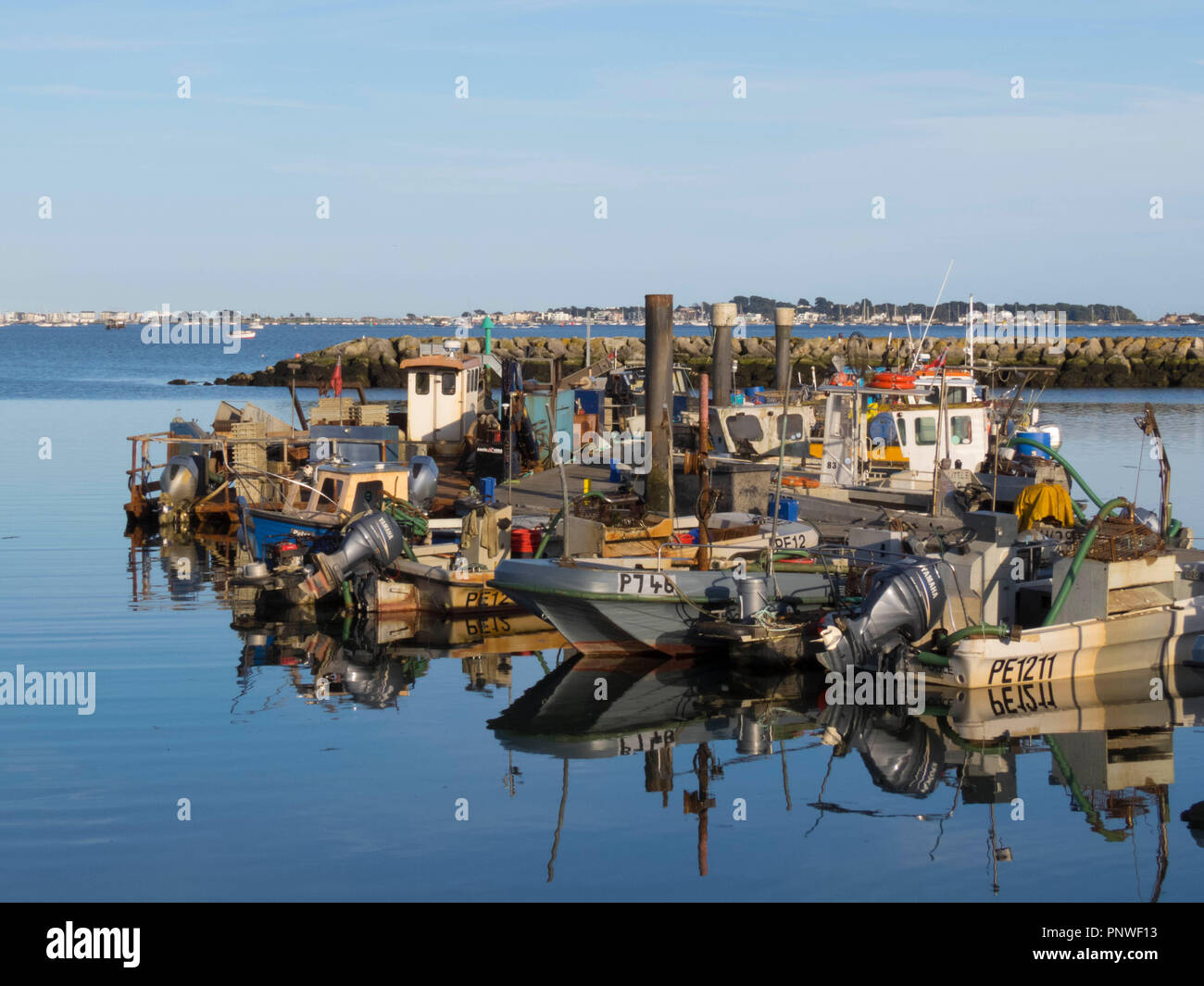 Fishing/pleasure boats at Poole Quay/Harbour in Dorset, England UK ...