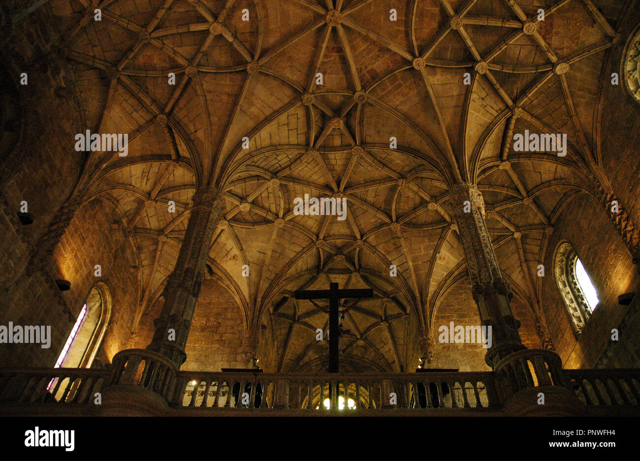Interior del castillo medieval hi-res stock photography and images - Alamy