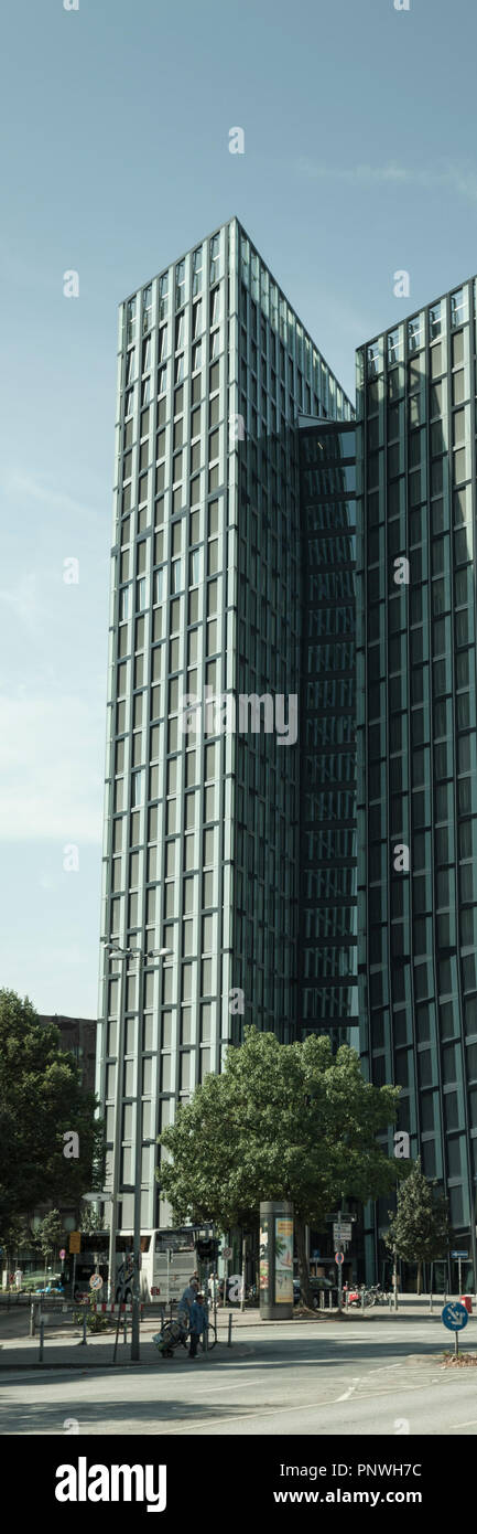 Dancing towers office building hi-res stock photography and images - Alamy