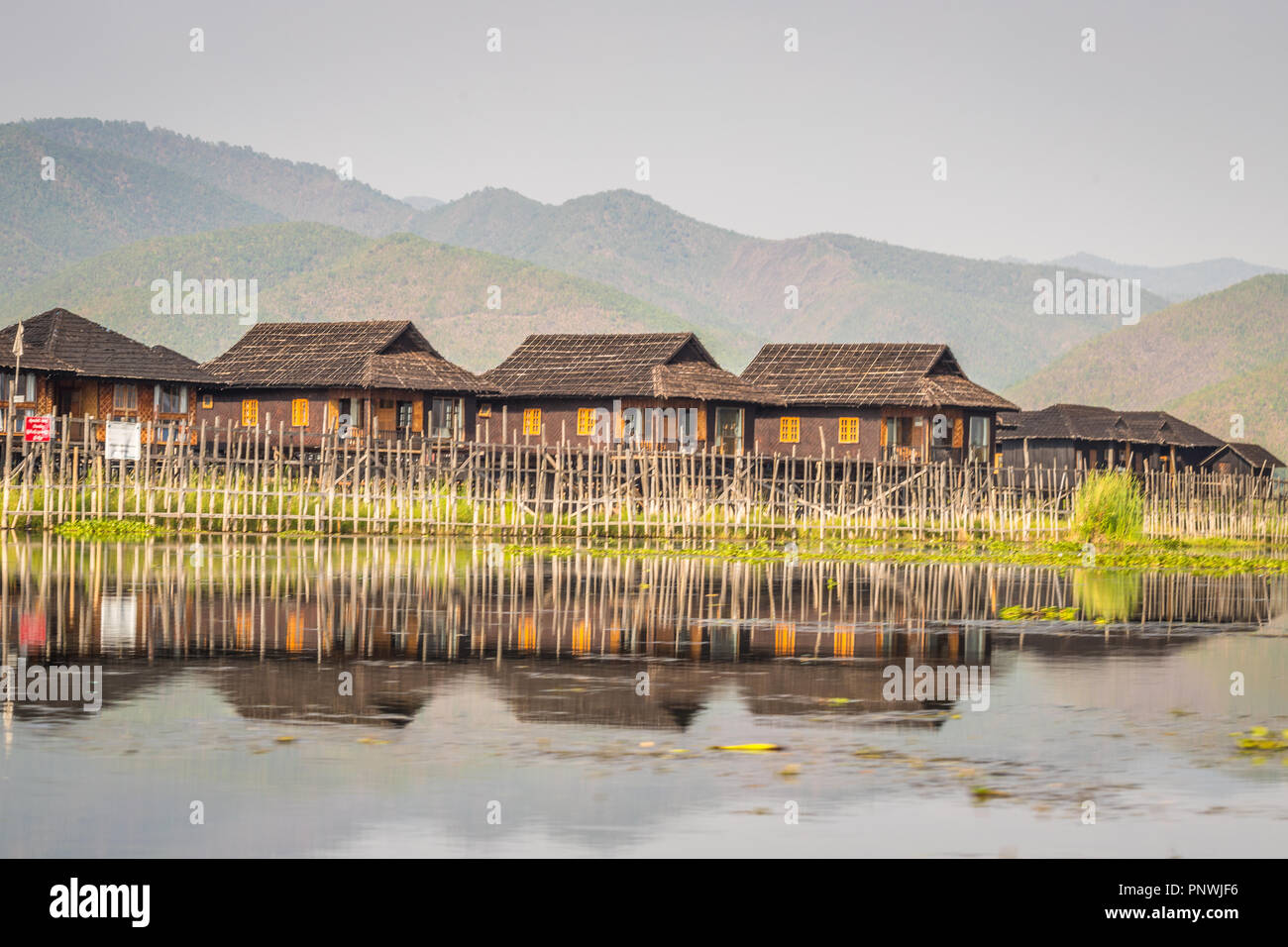 Cabins on inle lake hi-res stock photography and images - Alamy
