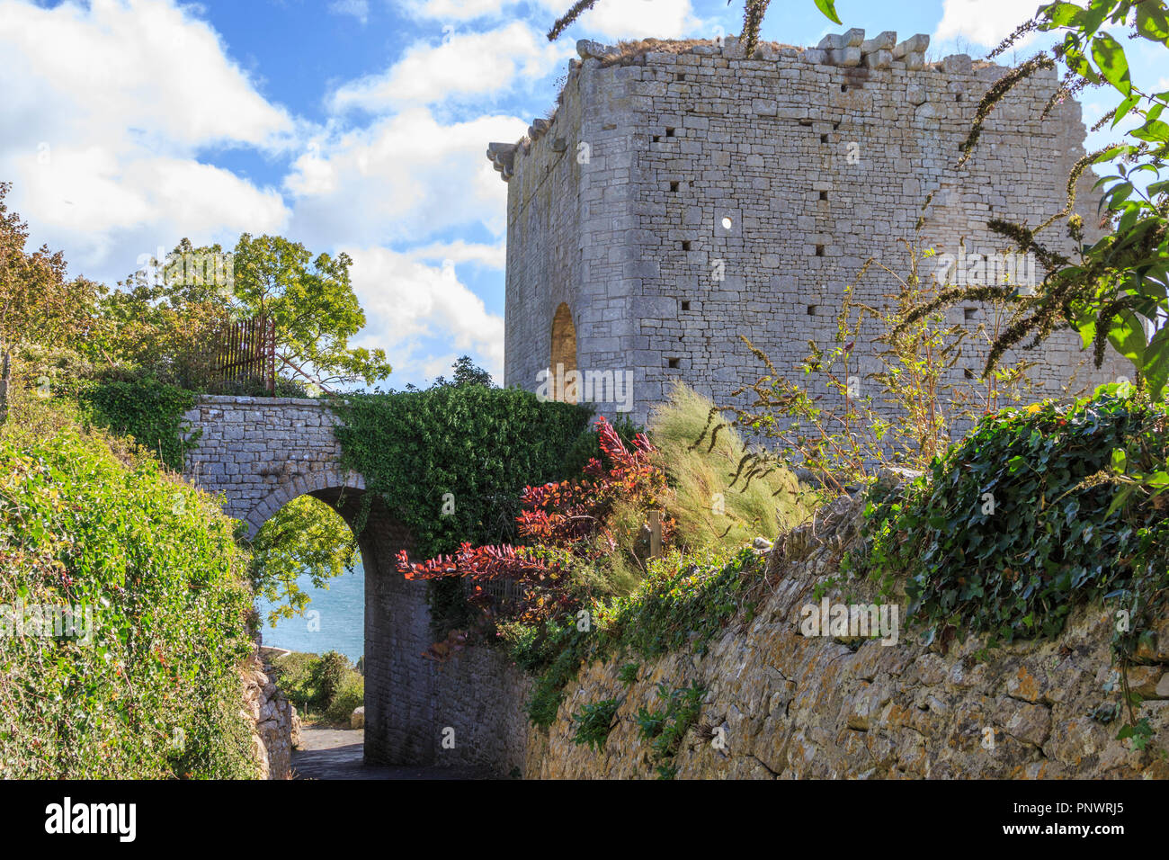 Isle of Portland castle ruins, near weymouth, Dorset, England, uk Stock ...