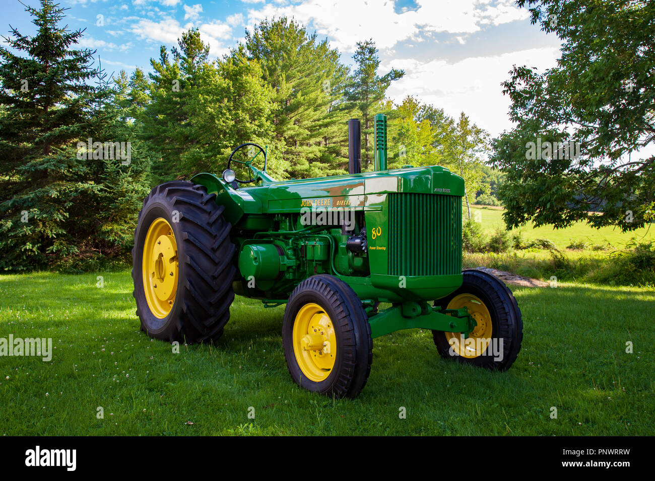 Antique Jon Deere Tractor Stock Photo - Alamy