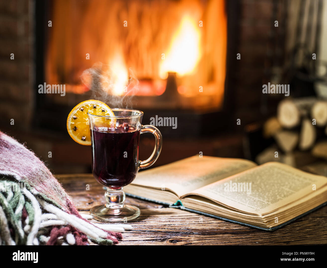 Seasonholiday hi-res stock photography and images - Alamy