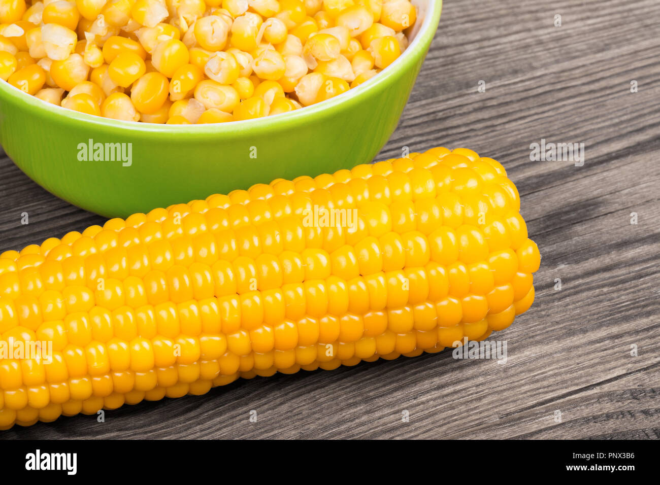 Pile of maize hi-res stock photography and images - Alamy