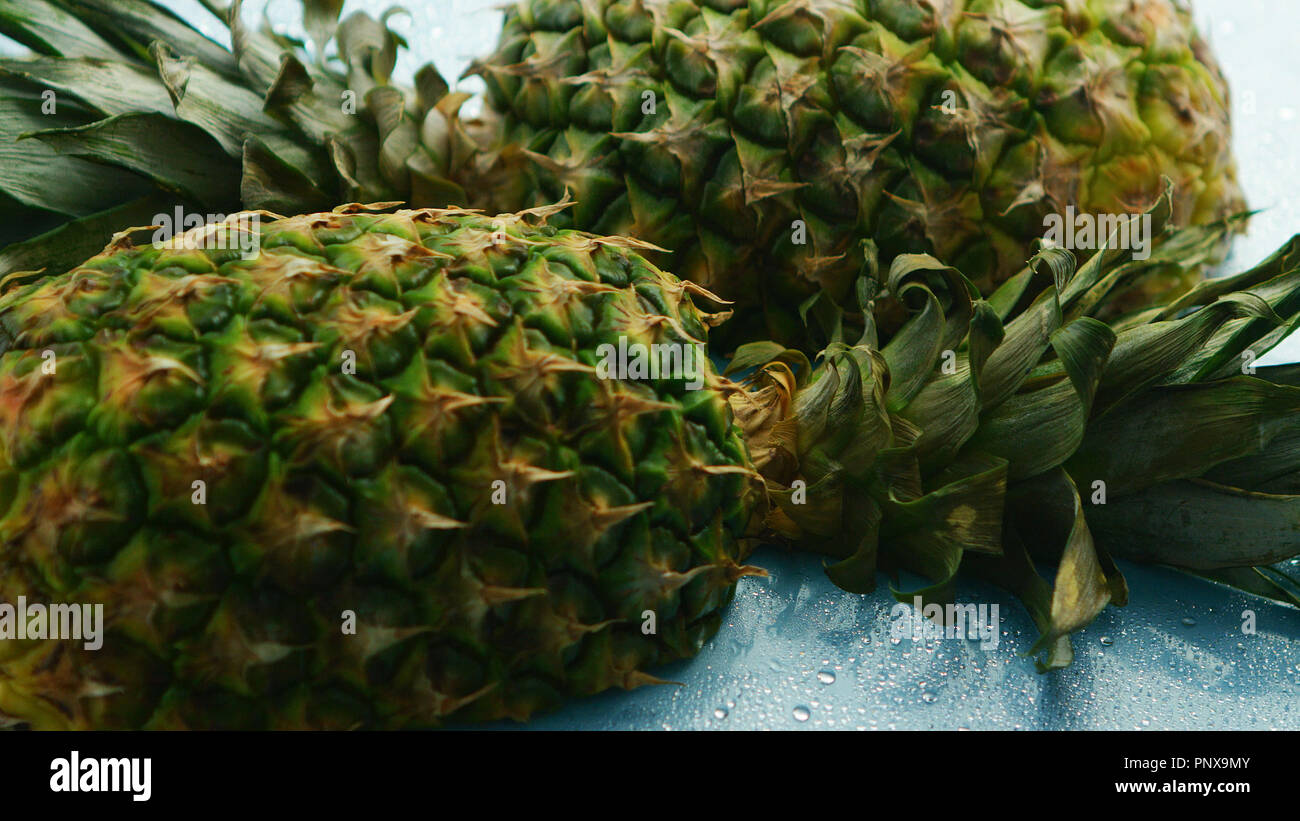 Pineapples and leaves hi-res stock photography and images - Alamy