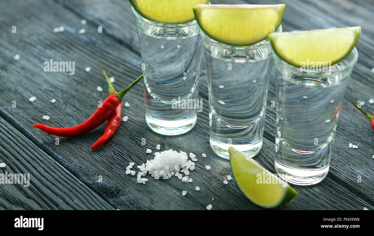 Row of tequila shots hi-res stock photography and images - Alamy