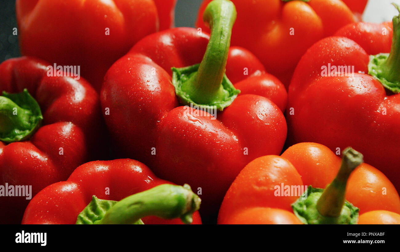 Pile of red peppers Stock Photo - Alamy