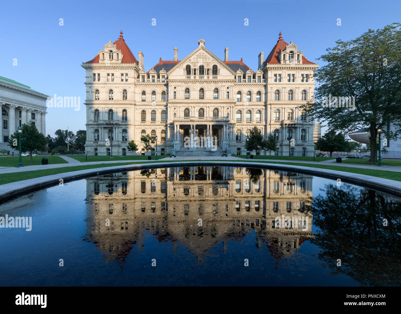 New York State Capitol building and its reflection from West Capitol ...