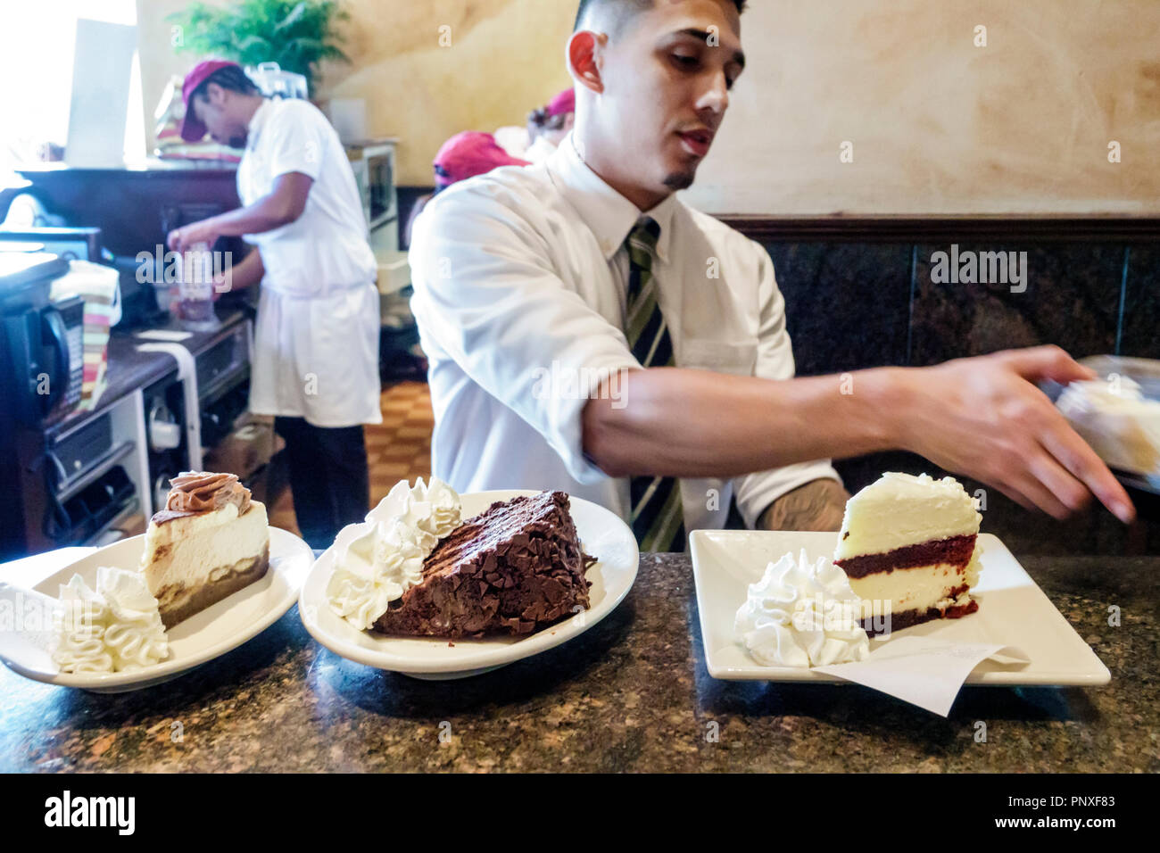 The cheesecake factory interior hi-res stock photography and images - Alamy