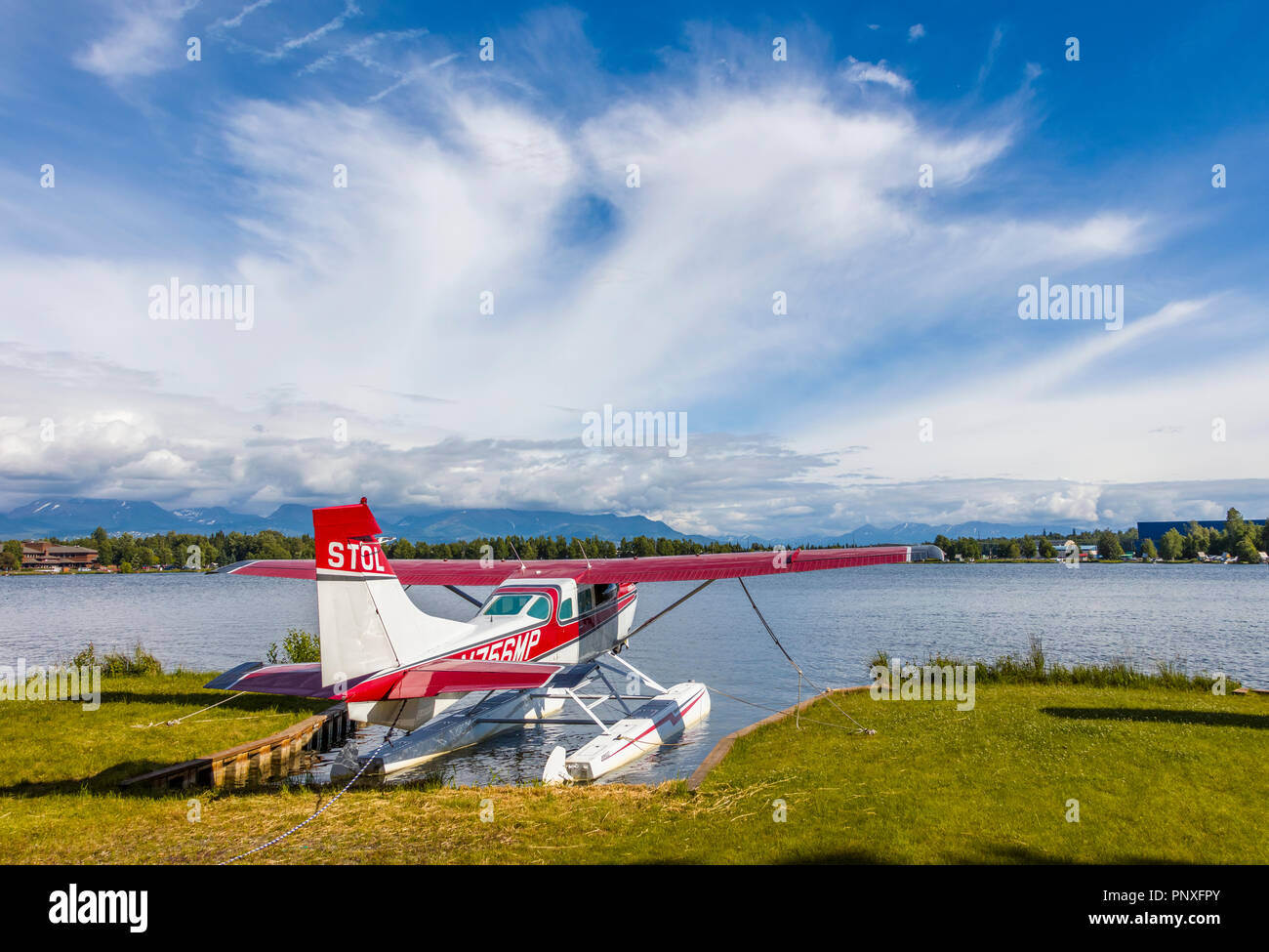Seaplane or floatplane at Lake Hood Seaplane Base the world's busiest ...