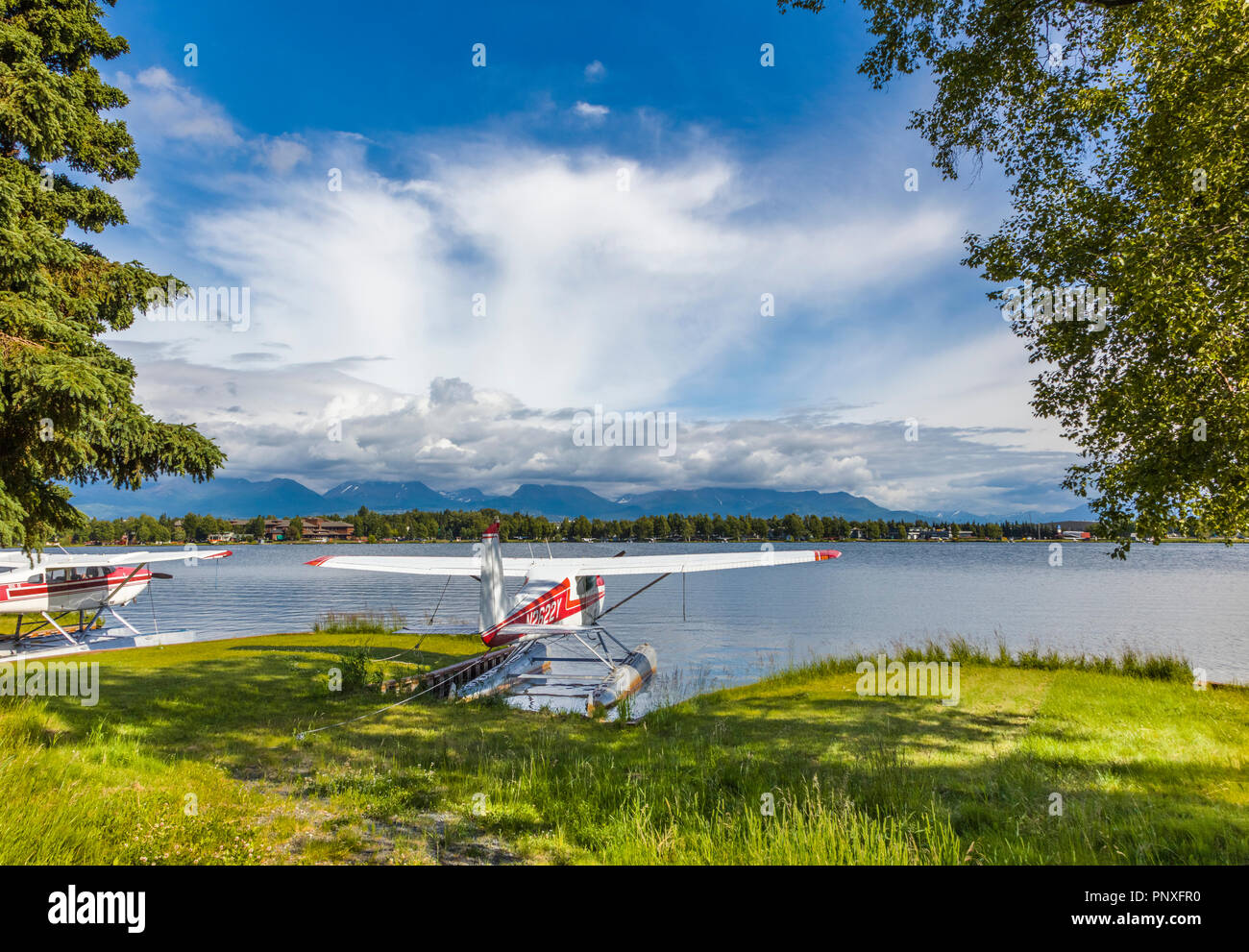 Seaplane or floatplane at Lake Hood Seaplane Base the world's busiest ...