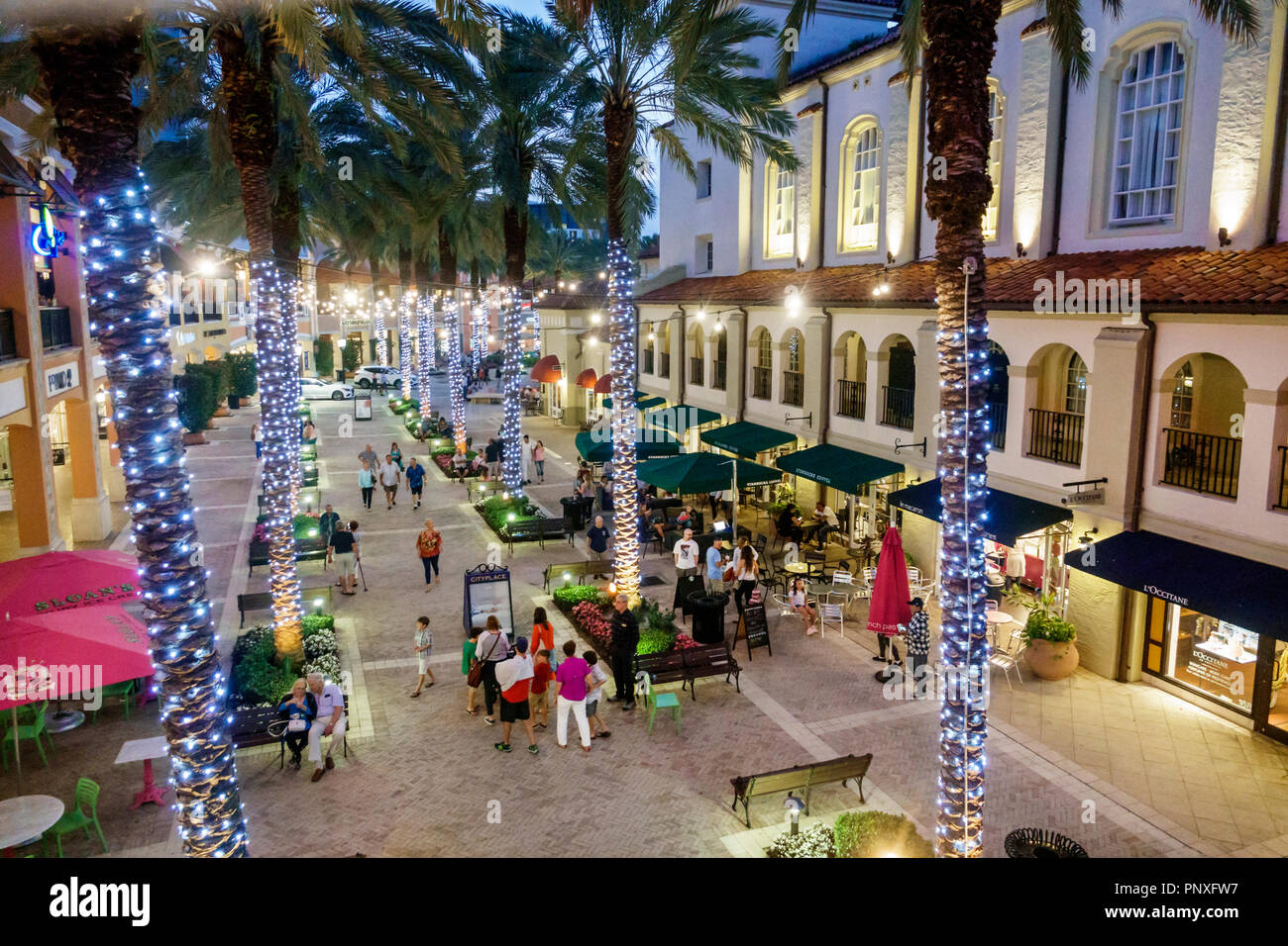 Shopping west plaza hi-res stock photography and images - Alamy