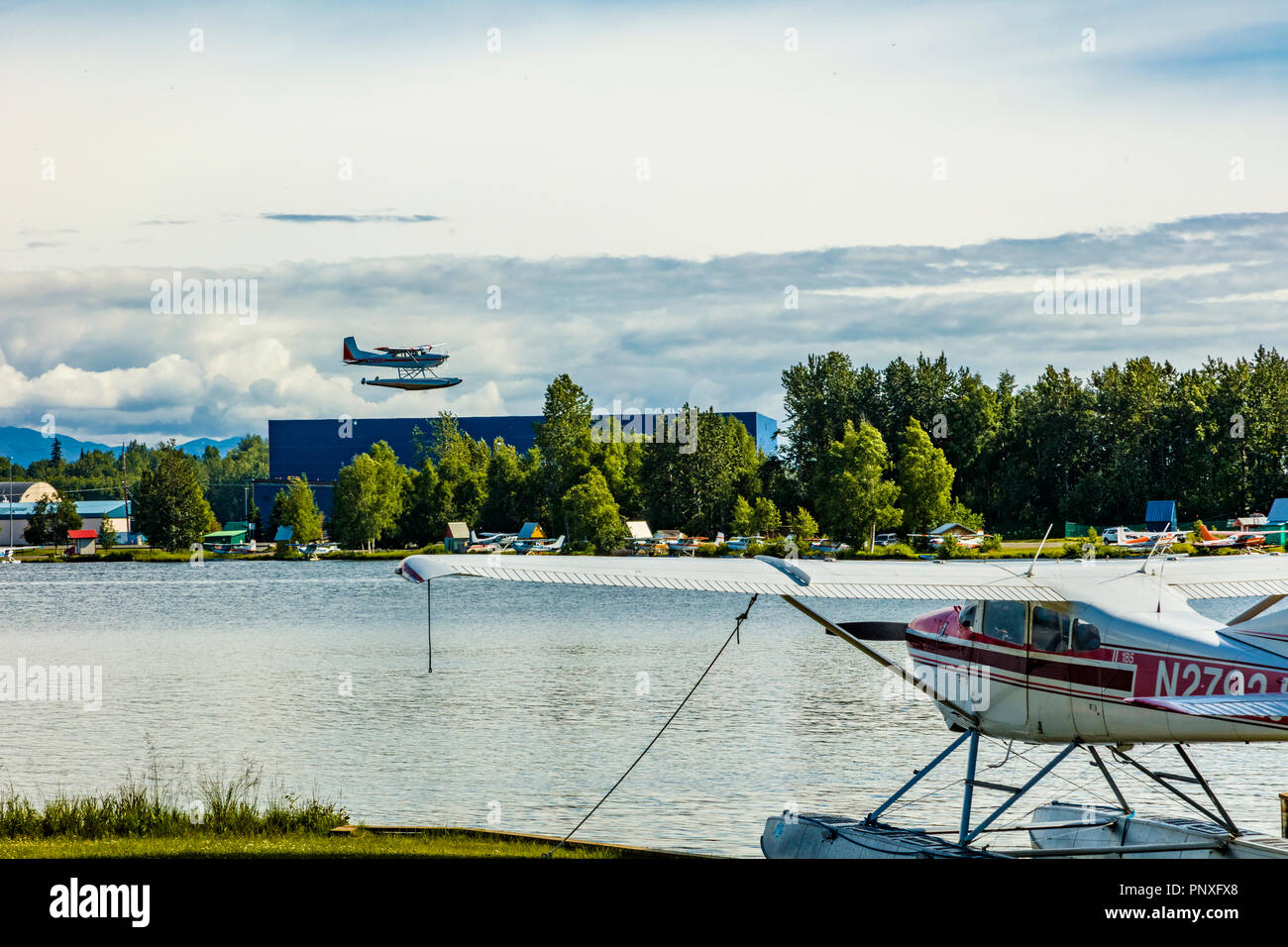 Seaplane or floatplane at Lake Hood Seaplane Base the world's busiest ...