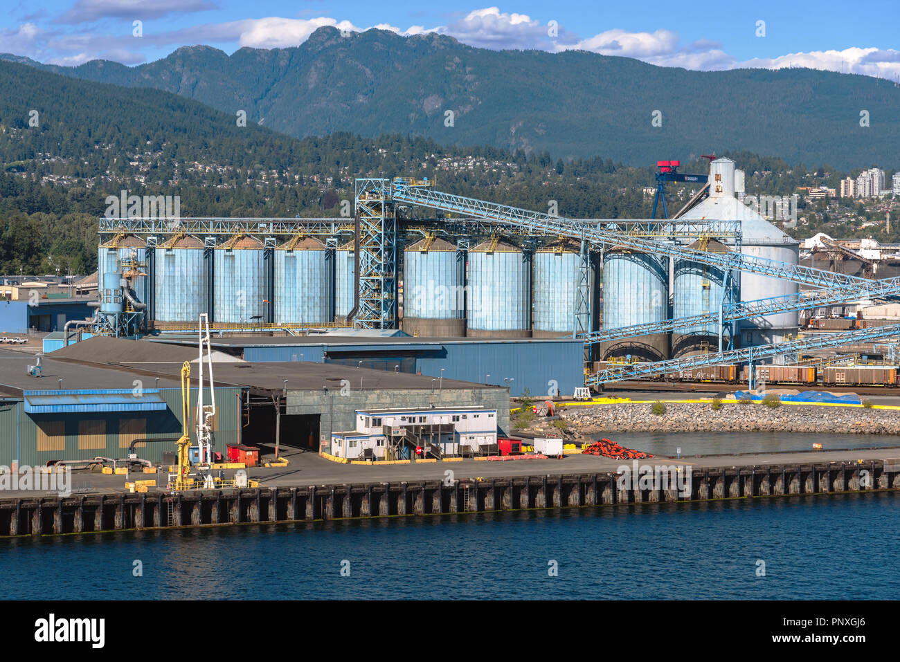 Vancouver suburbs hi-res stock photography and images - Alamy