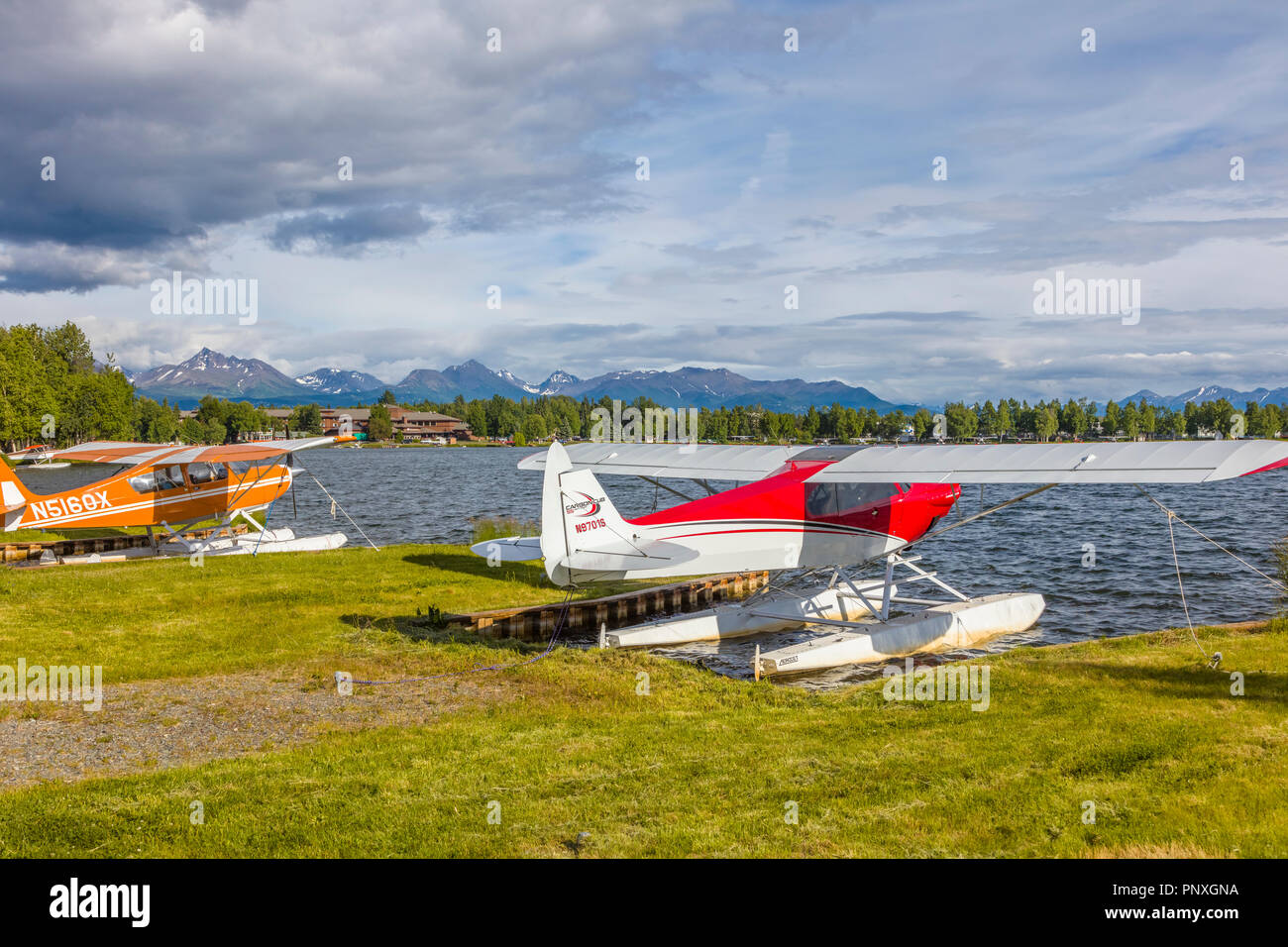 Seaplane or floatplane at Lake Hood Seaplane Base the world's busiest ...