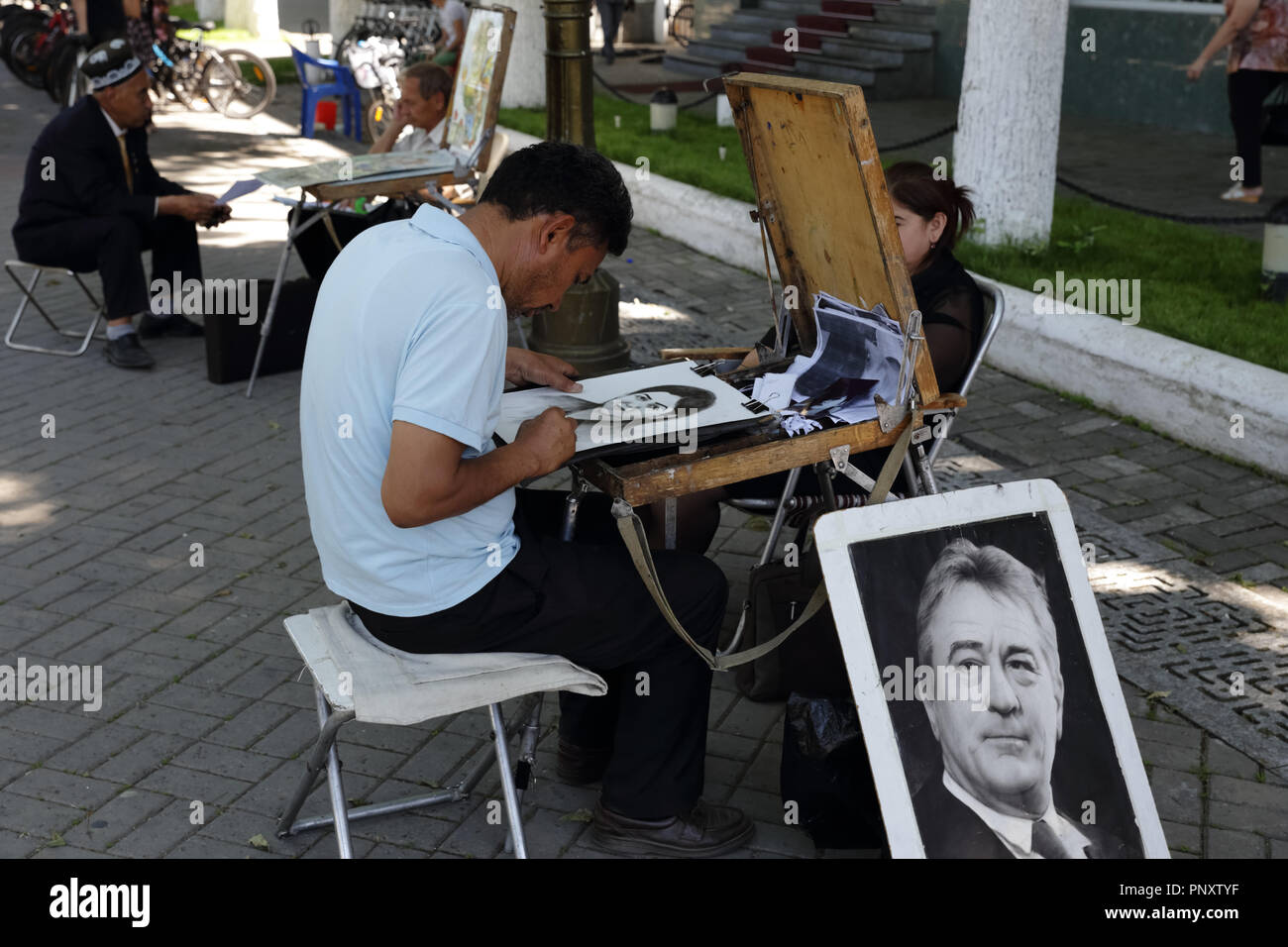 Tashkent, Uzbekistan - May 12, 2017: Unknown Uzbek sketch artist ...