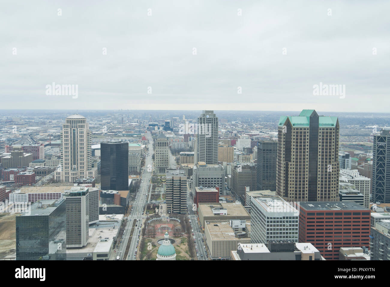 Saint louis skyline hi-res stock photography and images - Alamy